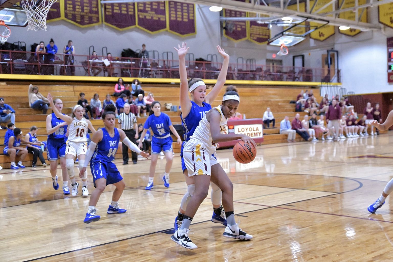 Summer Parker-Hall's hoops journey has taken her from Oak Lawn to ...