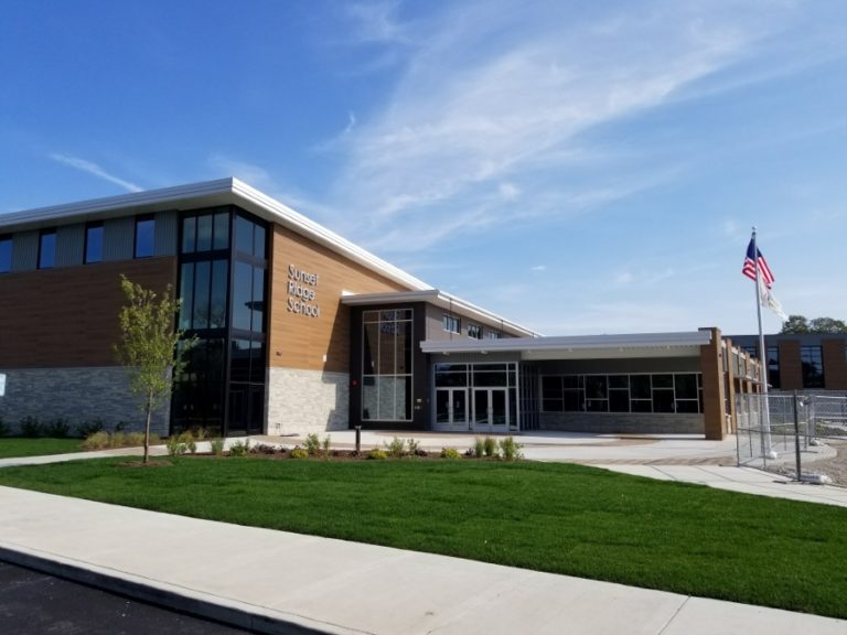 Sunset Ridge student, 13, arrested for reportedly threatening 'the ...