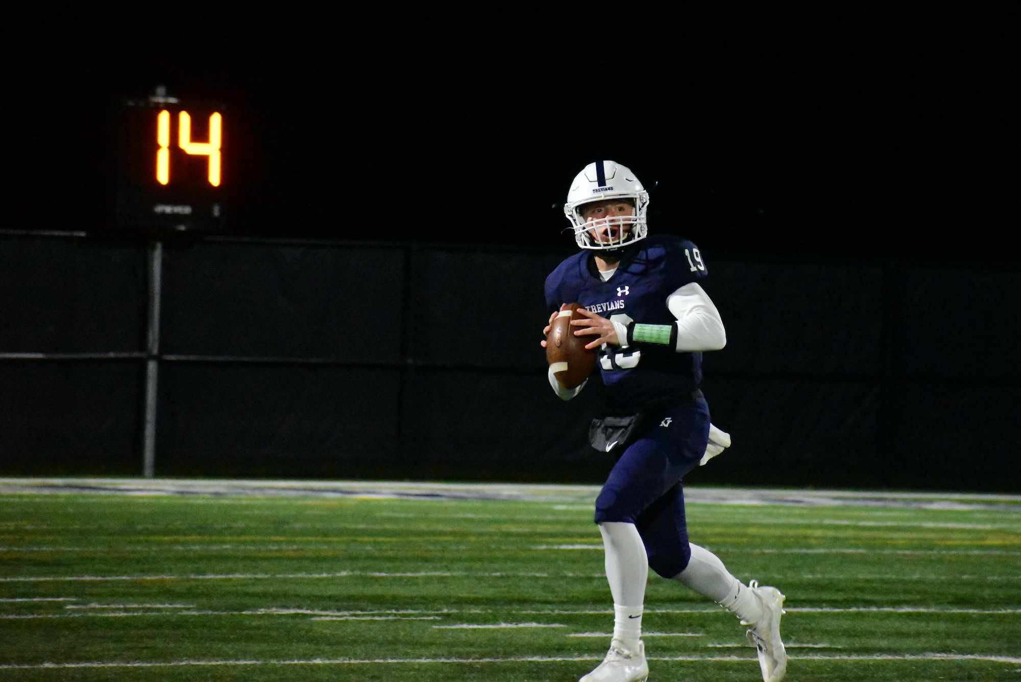 Glenbrook South makes 'big plays in key situations' to take down New ...