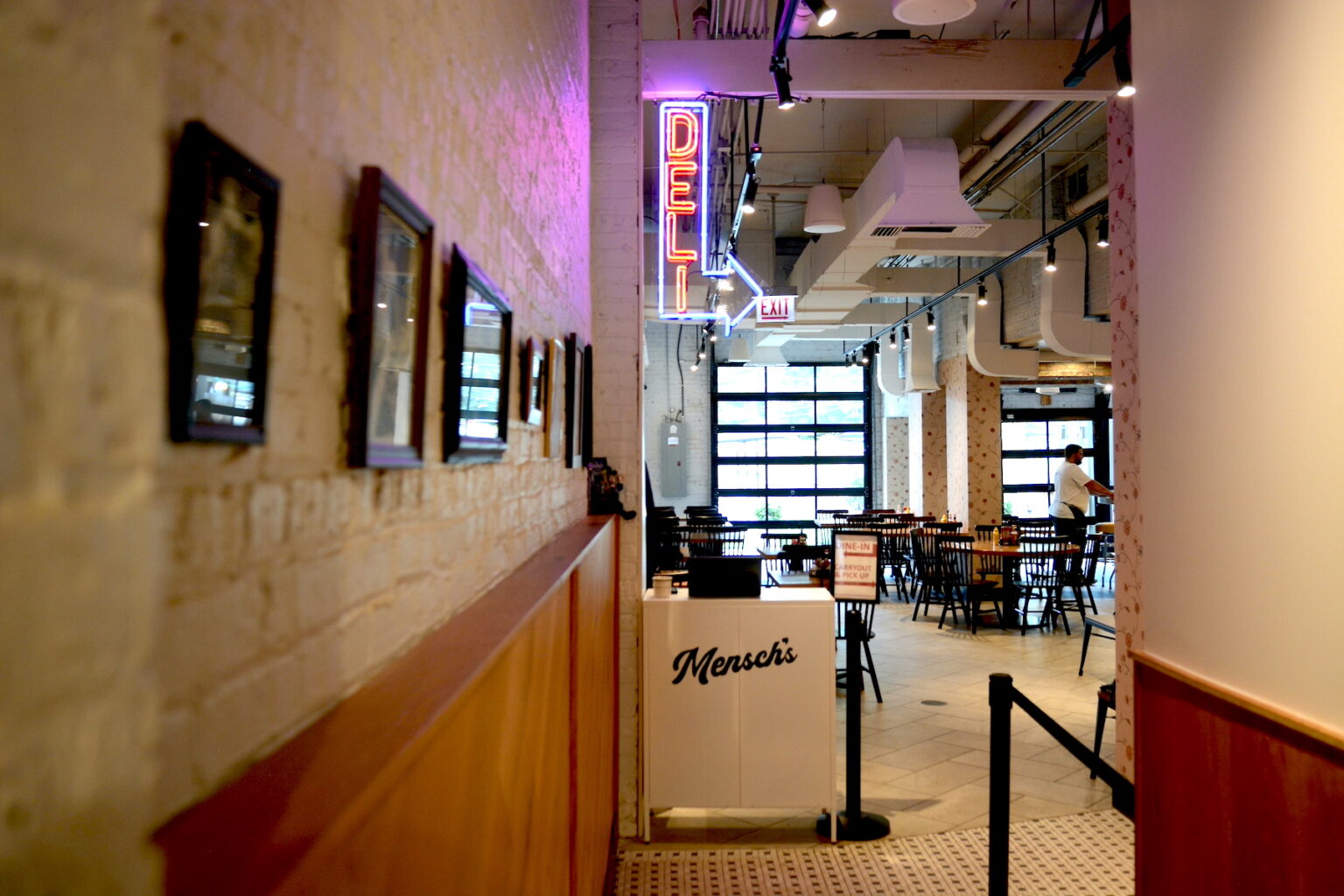 Downtown Glencoe Dining: Mensch's Deli is in; Meg's Cafe and Merlo's ...