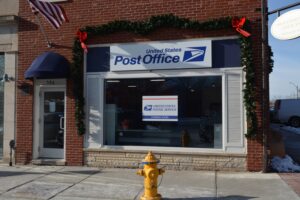 Winnetka Post Office moves to Lincoln Avenue; Wilmette branch partially ...