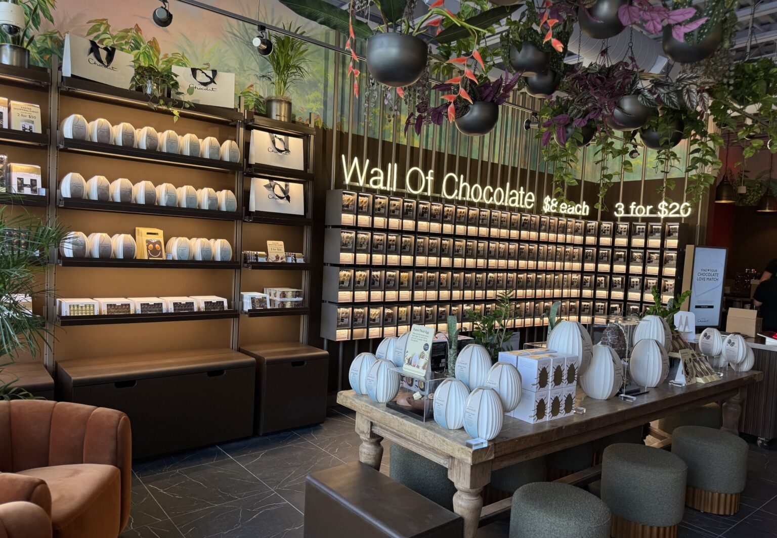 Wall of chocolate replaces cases of jewelry in Hubbard Woods storefront ...